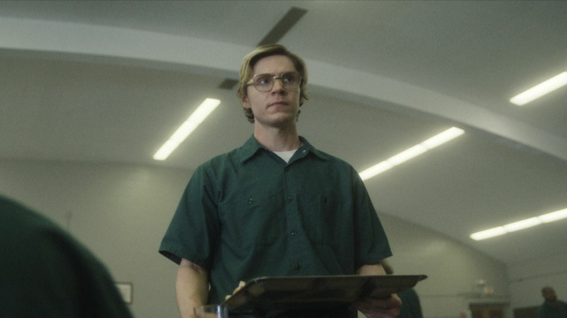 รีวิว Dahmer (2022) ซีรีส์ฆาตกรรมจากคดี เจฟฟรี่ย์ ดาห์เมอร์ ชวนระทึก ...