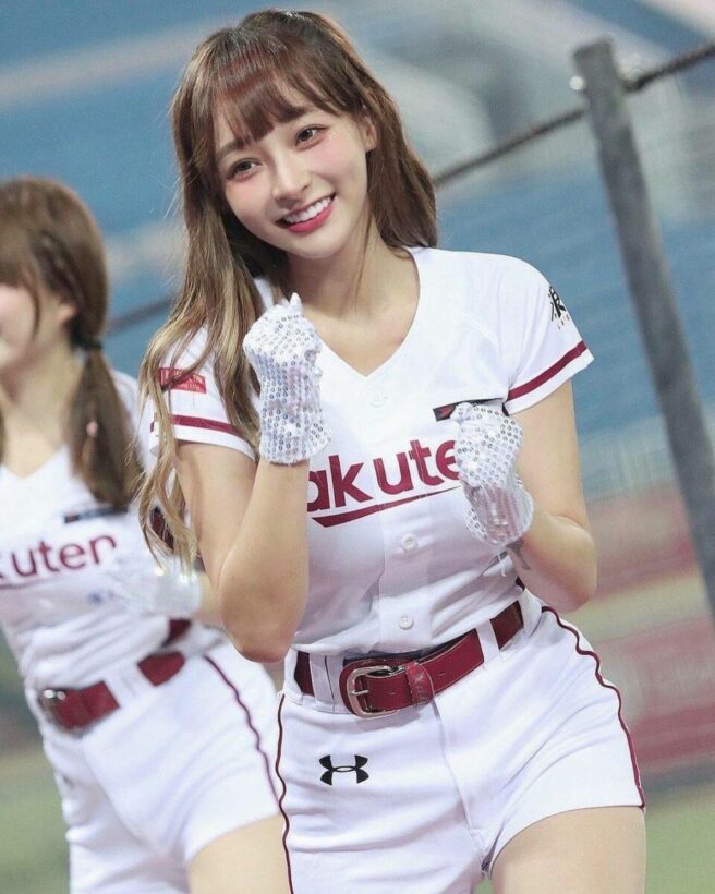 Lin Xiang เชียร์ลีดเดอร์ไต้หวัน ท้าพิสูจน์ 'หน้าอกคัพ E' ของแท้ หรือ ...