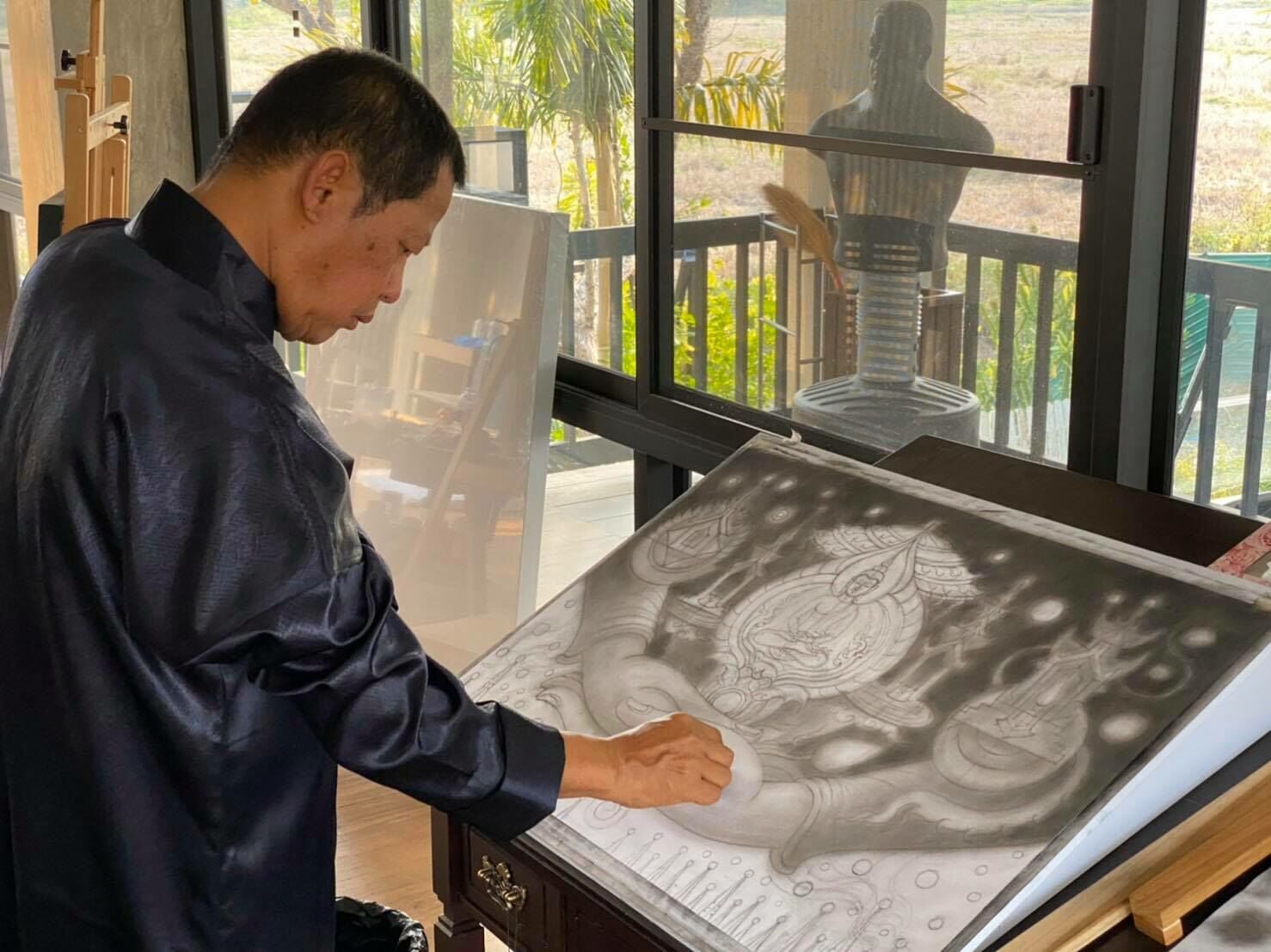 ประวัติ 'อาจารย์เฉลิมชัย โฆษิตพิพัฒน์' ศิลปินแห่งชาติ โลกนี้มันคืองานศิลปะ | Thaiger ข่าวไทย