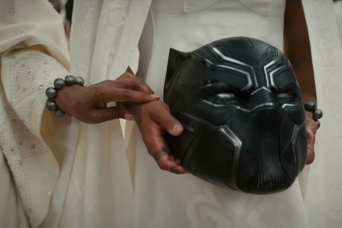 รีวิว Black Panther: Wakanda Forever สานต่อตำนานเสือดำ ที่ปราศจาก 'แชด ...