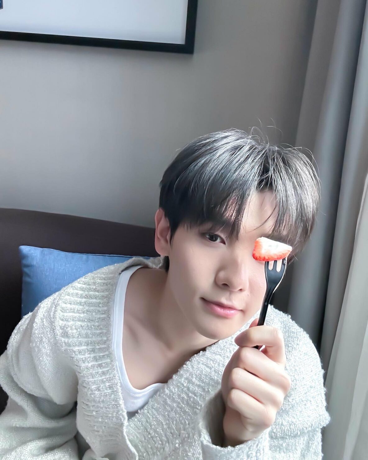 เปิดวาร์ป 'นายท่าน กรชิต' ขวัญใจแม่ไทย-จีน สมาชิกวง INTO1 หล่อจนต้องตาม | Thaiger ข่าวไทย