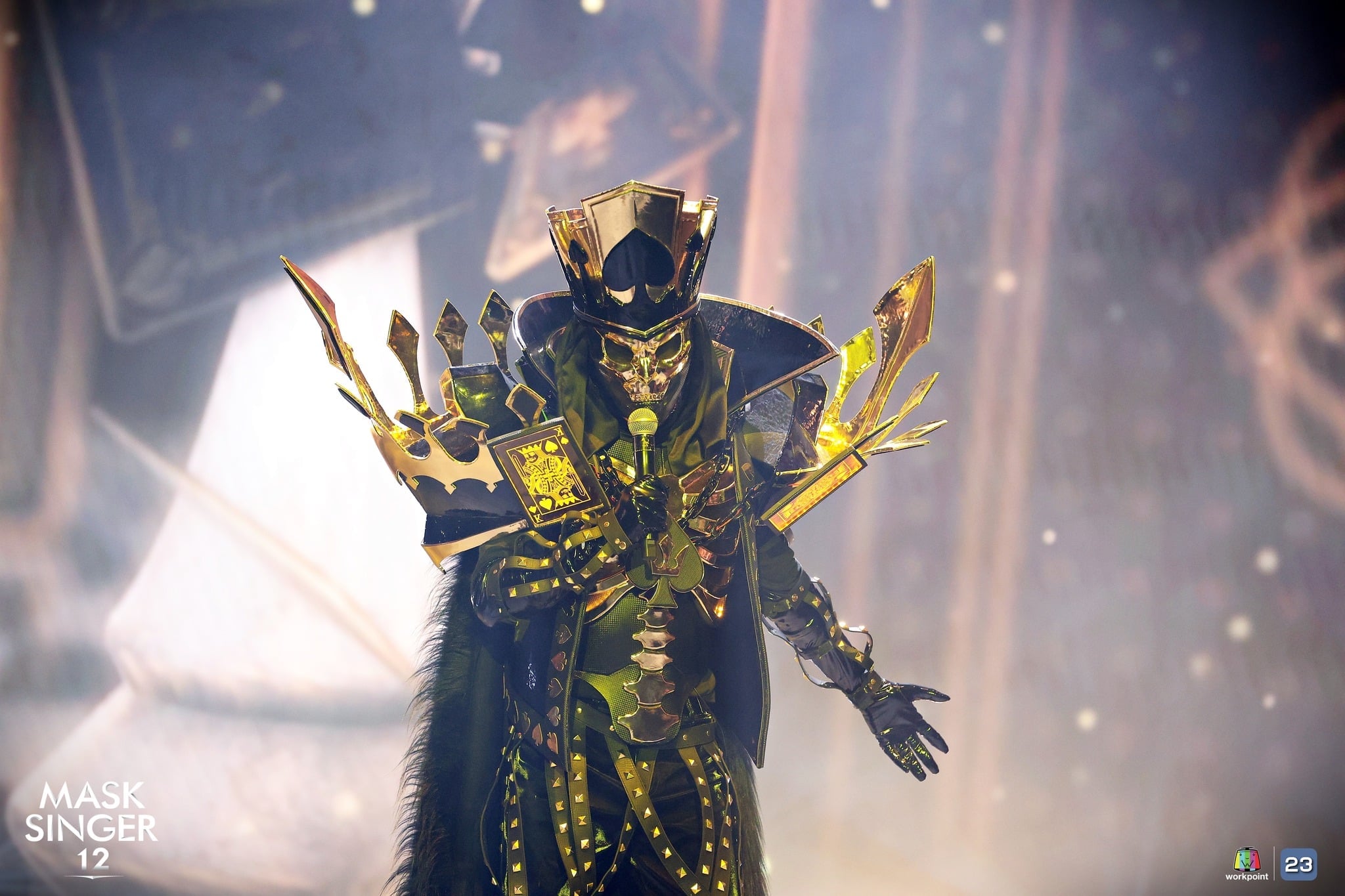 'หน้ากากคิงโพดำ' Mask Singer 12 โชว์พลังเสียงชวนอึ้ง ชาวเน็ตฟันธงคนนี้ ...