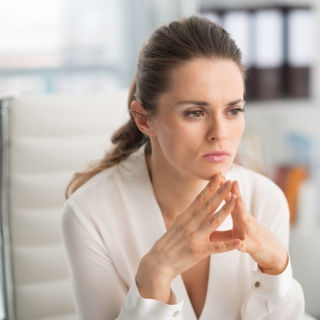 ถอดรหัส 'Hand Steeple' ท่ายืนของ 'พิธา' สัญลักษณ์แห่งความสุขุม ...