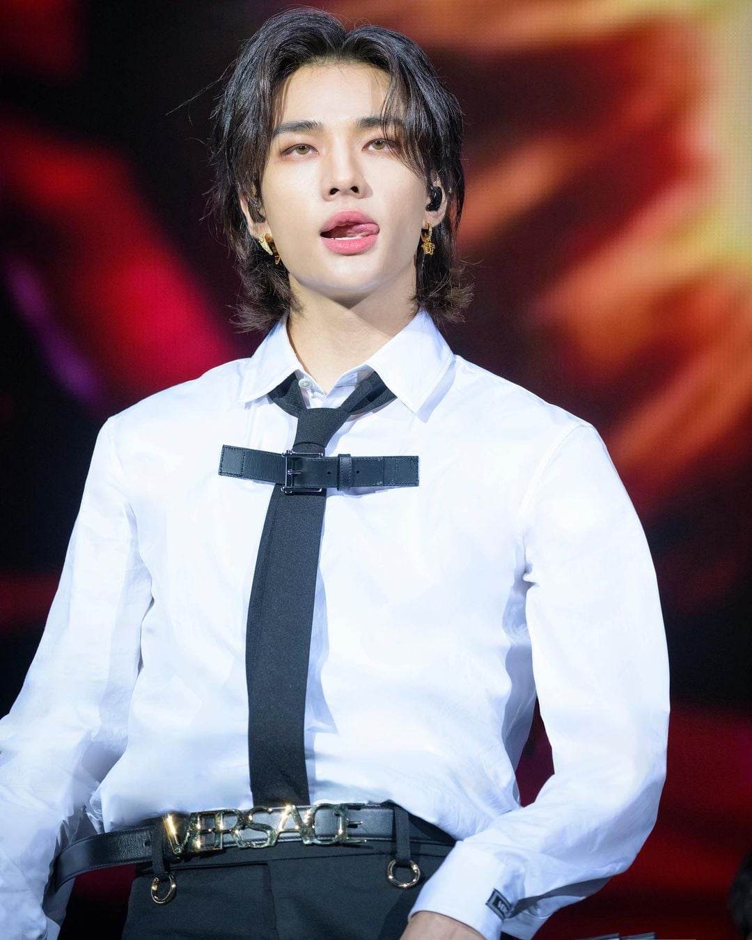 'ฮยอนจิน Stray Kids' หล่อสร้างเรื่อง ทำหน้าโปรไฟล์ Versace เป็นแฟนเพจ ...