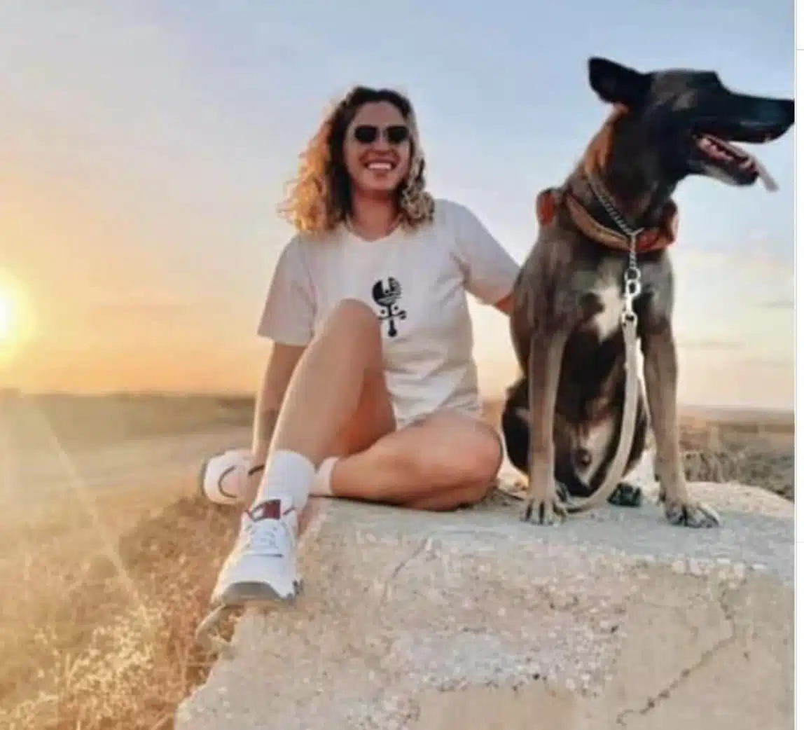 สดุดีวีรกรรม "อดีตทหารหญิง" สังหารนักรบฮามาส 25 คน ช่วยคนในหมู่บ้านรอด ...