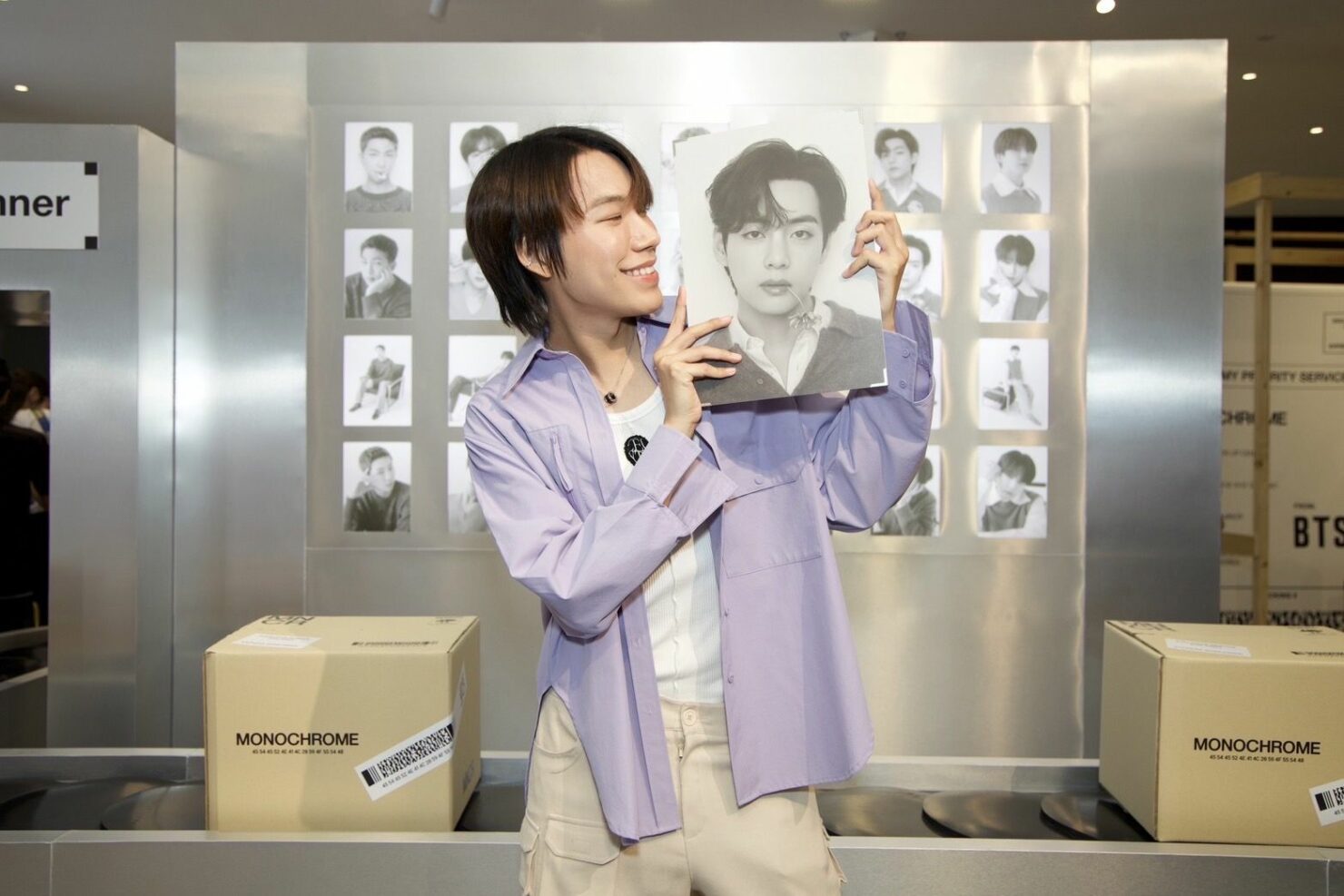 "BTS POP-UP : MONOCHROME IN BANGKOK" เปิดให้การต้อนรับแฟนคลับจากทั่วโลก ที่ สยามพารากอนแล้ว ...