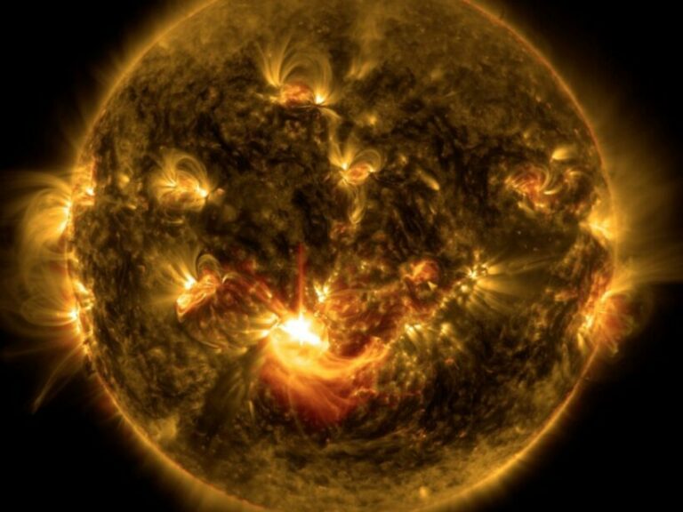 NASA reveal 10 year time-lapse of the sun - VIDEO | Thaiger