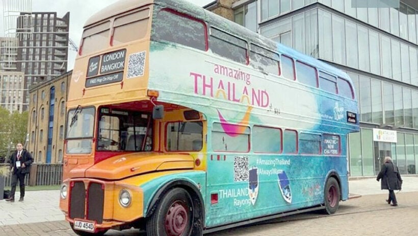 TAT promotes Thailand on London bus | Thaiger