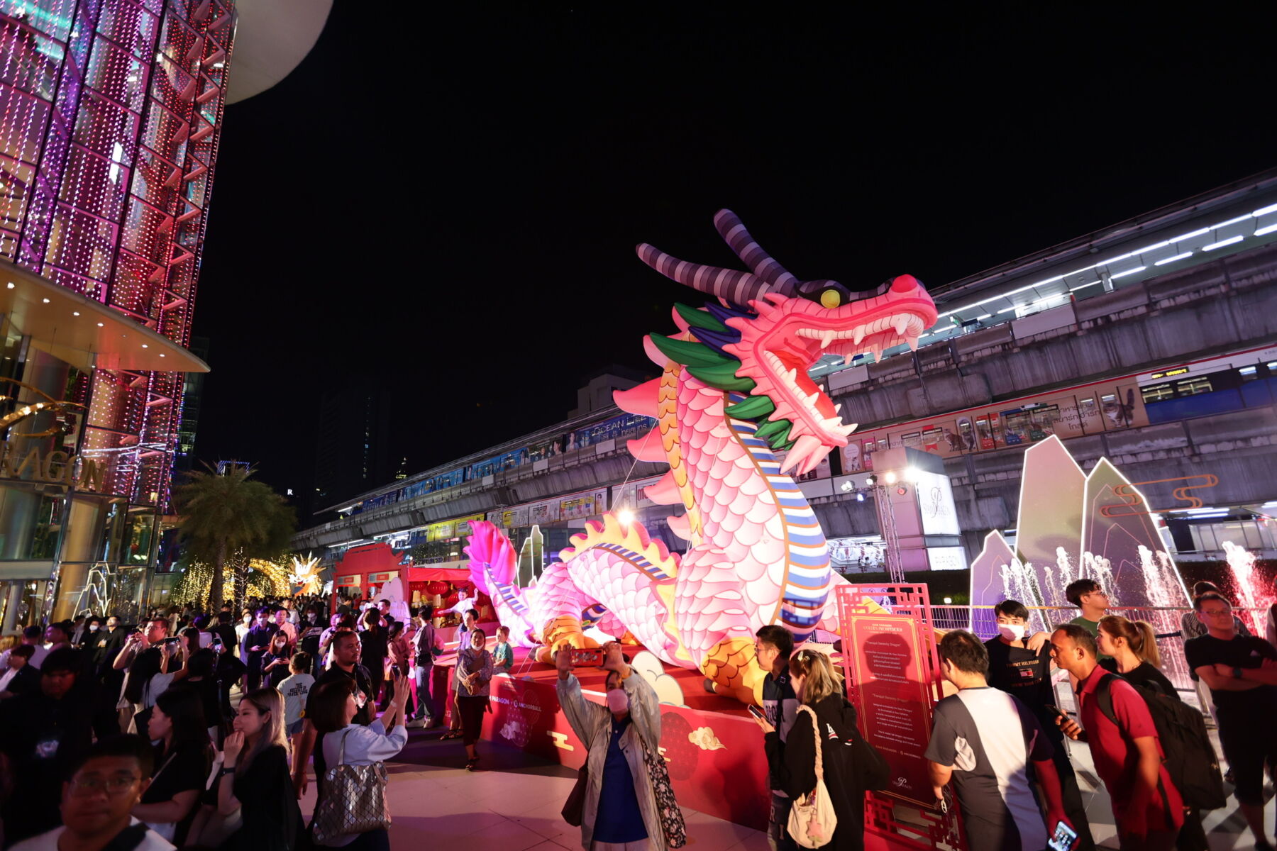 Siam Paragon ushers in the Year of the Dragon with a grand celebration ...