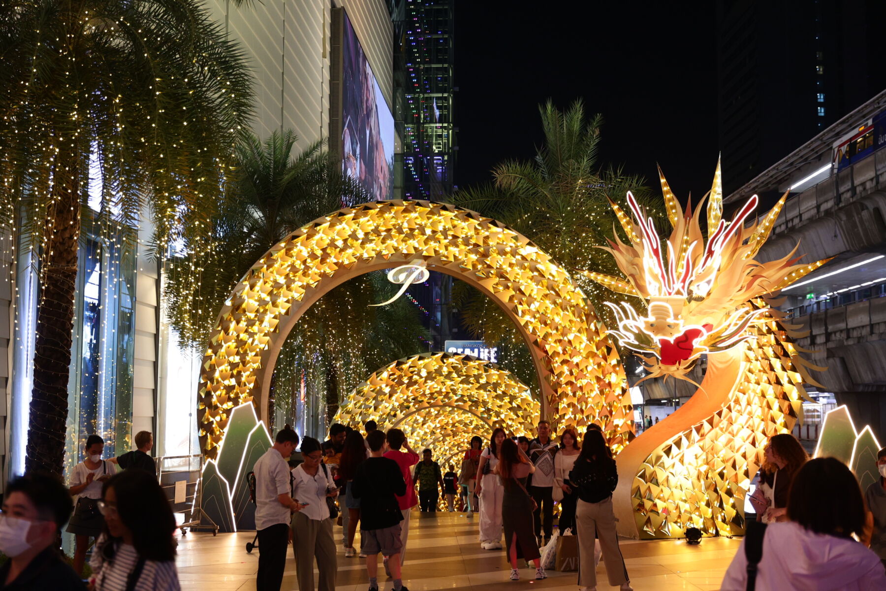 Siam Paragon ushers in the Year of the Dragon with a grand celebration ...